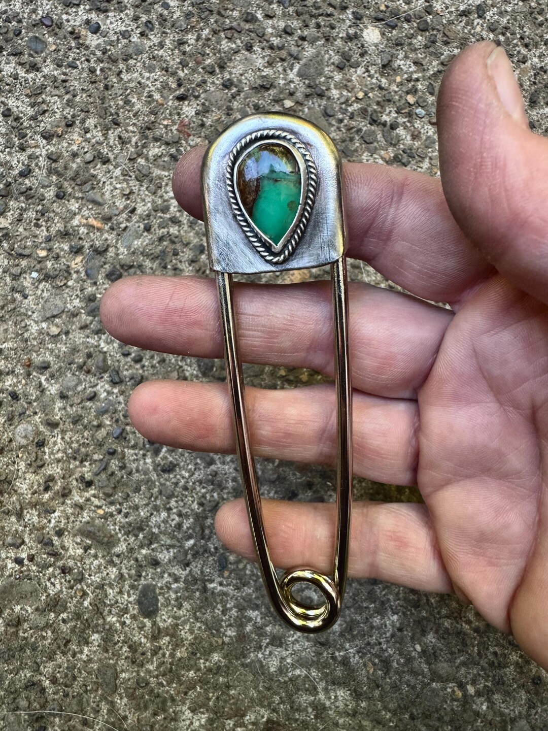 Chrysoprase Medium Jumbo Safety Pin Keychain - Etsy