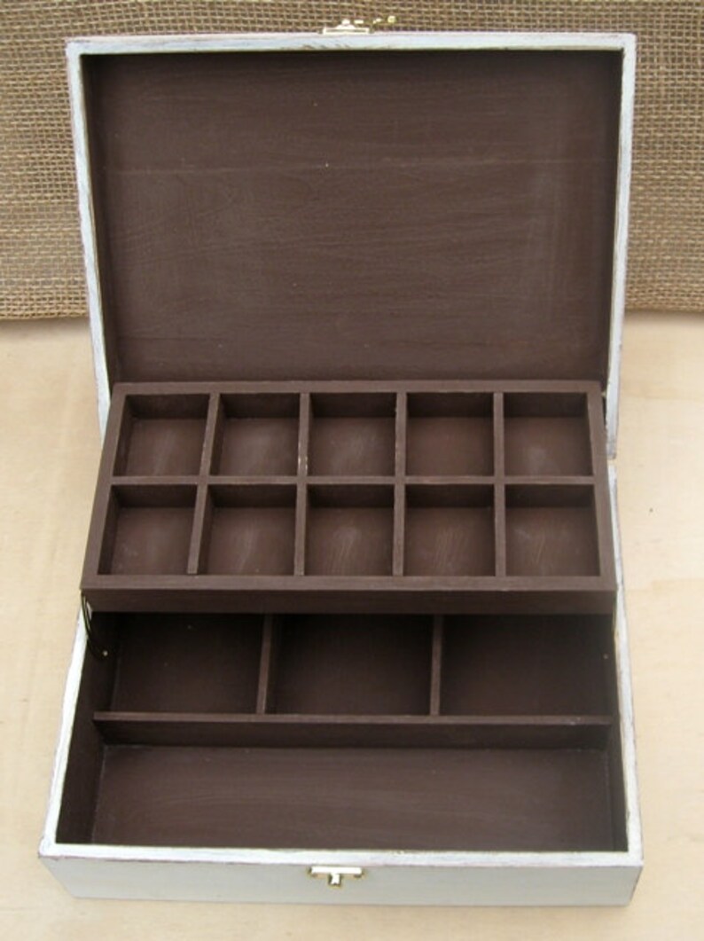 WOODEN JEWELRY BOX Jewelry Box Vintage Jewelry Display - Etsy