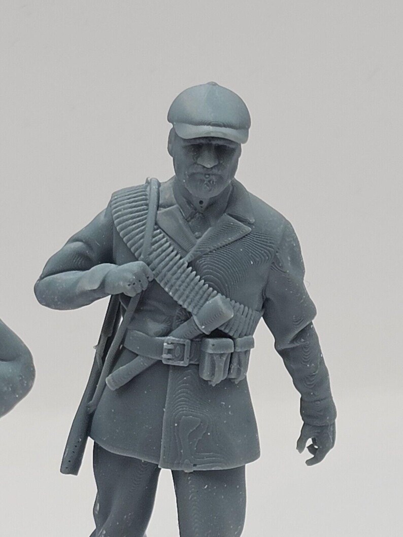 7 X WW2 Partisan Soldiers , Diorama UNPAINTED 1/35, 1/72 or 1/32 Scale ...