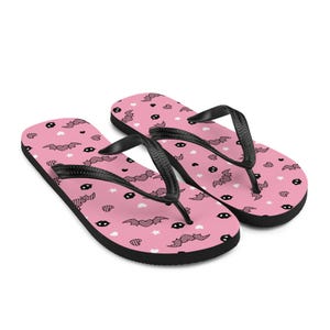 Pink Bat Heart Flip Flops – Cute Vampire "gore-ganizer" Goth Summer ...
