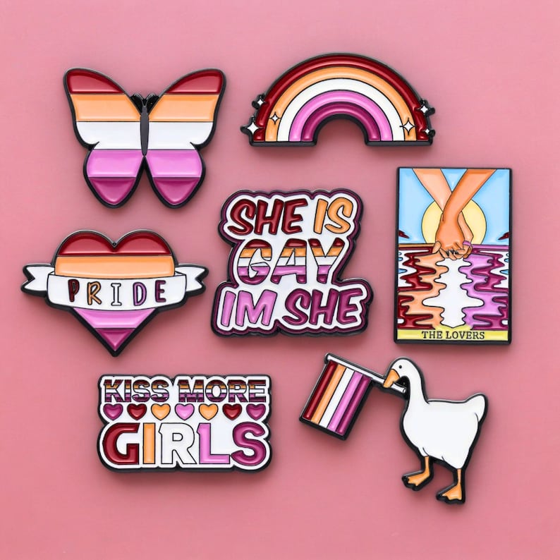 Lesbian Pins LGBT Flag Pin, Pride Festival Queer LGBTQIA, Accessories ...