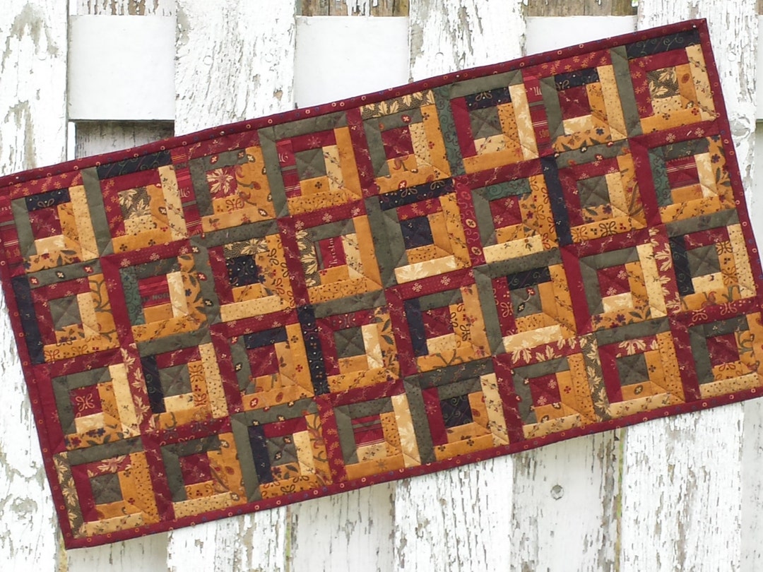 Quilted Table Runner (XTR10) Christmas Log Cabin - Etsy