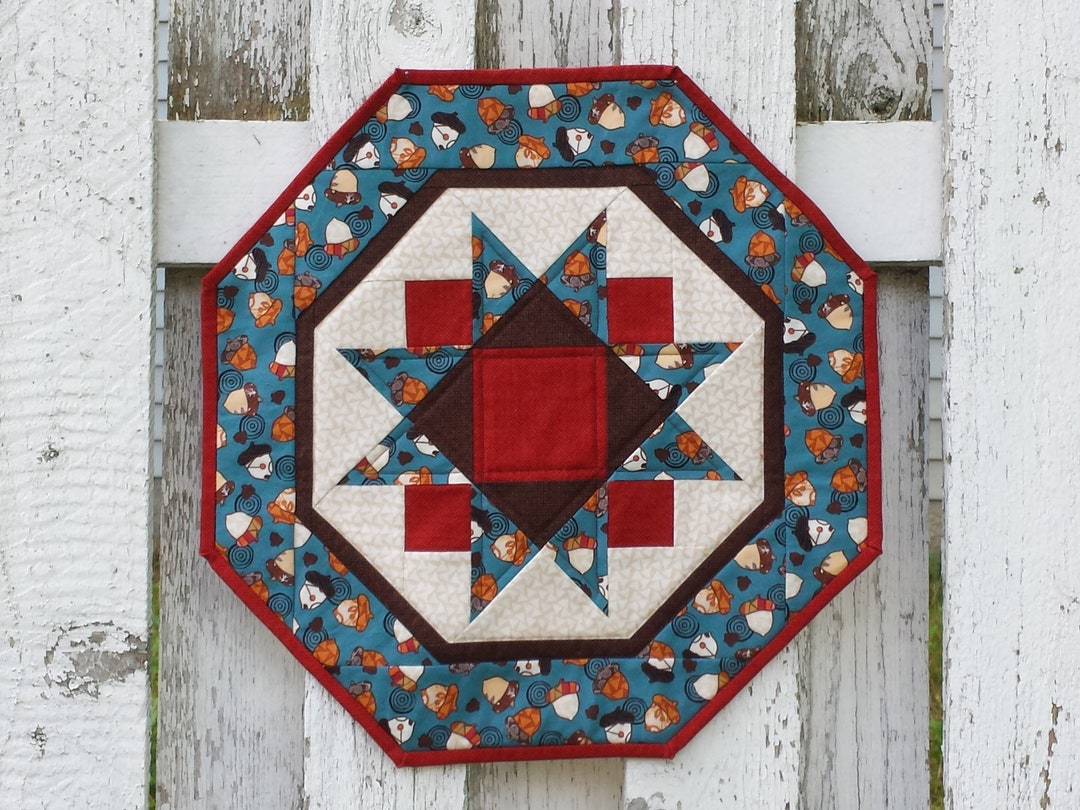 Quilted Star Table Topper (TGTT18) Acorns - Etsy