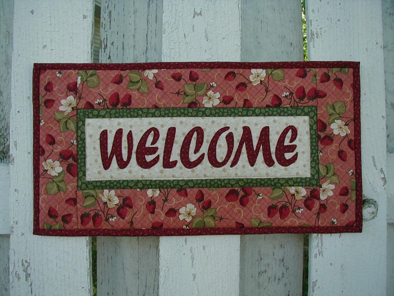 Quilted Welcome Wall Hanging (EDWL01) Strawberries - Etsy