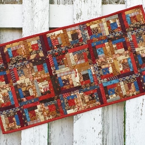 Quilted Log Cabin Table Runner (EDTR38) - Etsy