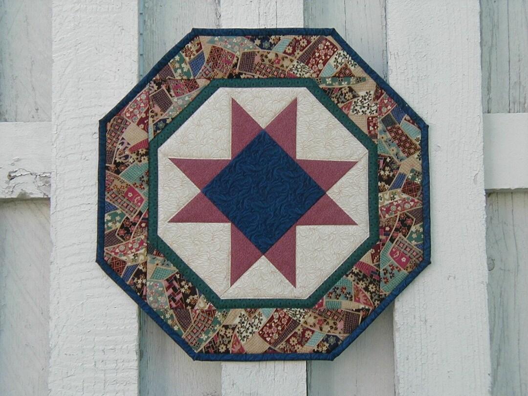 Quilted Star Table Topper (EDTT17) - Etsy