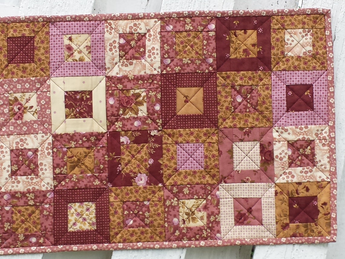 Cedar Box Table Runner (EDTR44) - Etsy