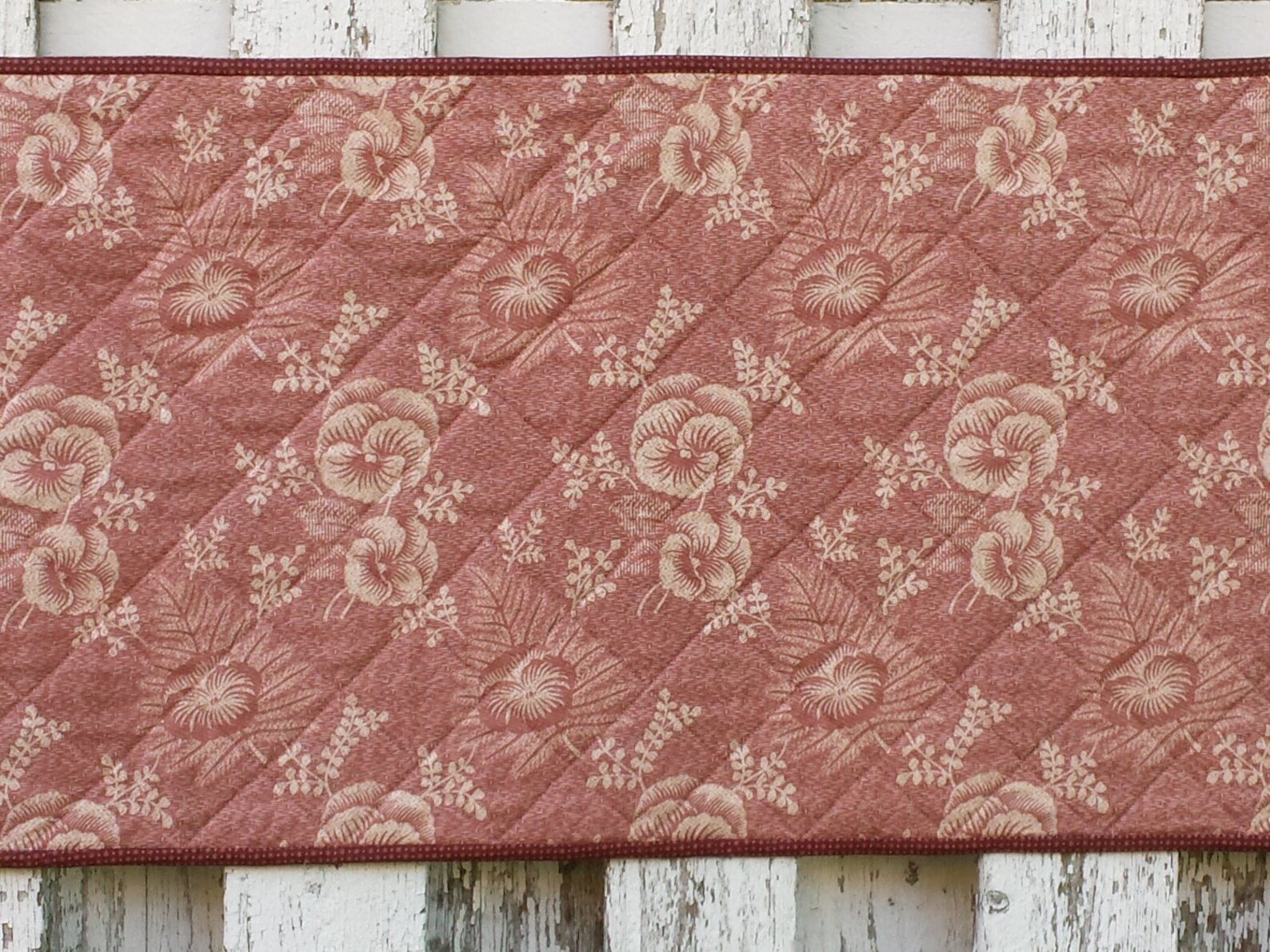 Cedar Box Table Runner EDTR43 Sweet Plum - Etsy