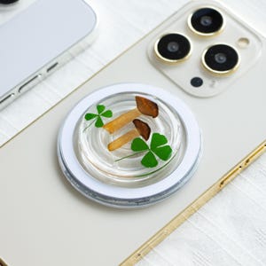 Real Mushroom Magnetic Phone Grip: Handmade Resin Kindle Grip - Etsy