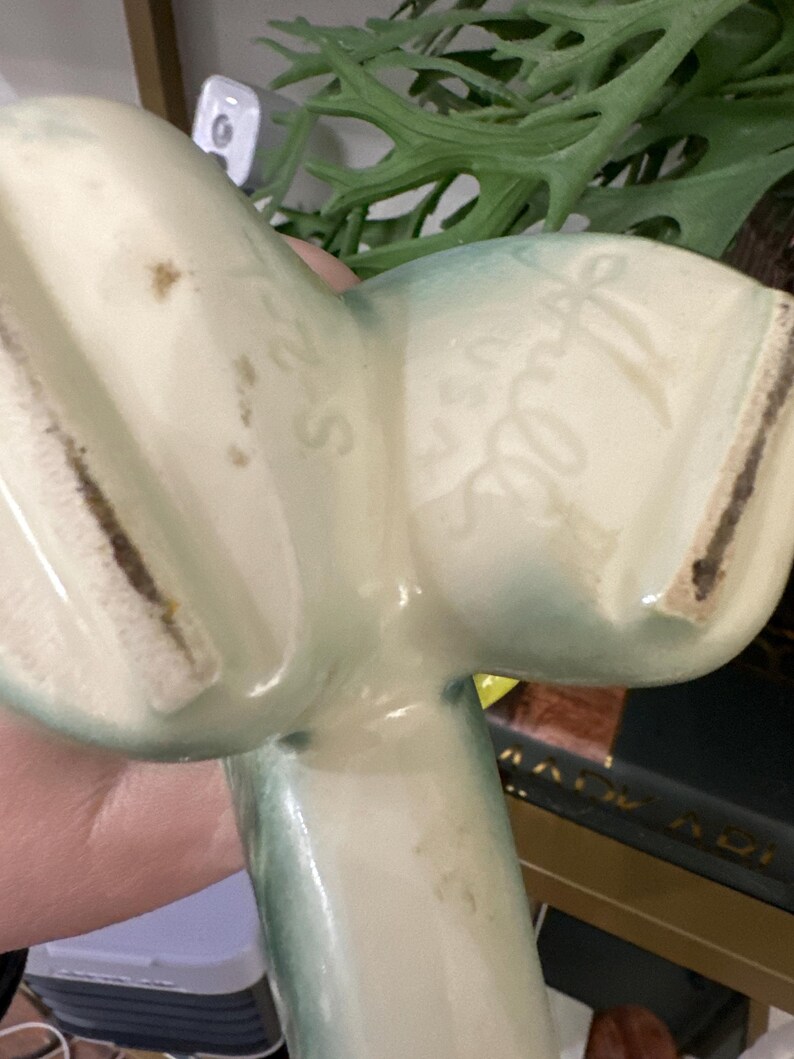 1950s Hull Parchment and Pine Vase - Etsy