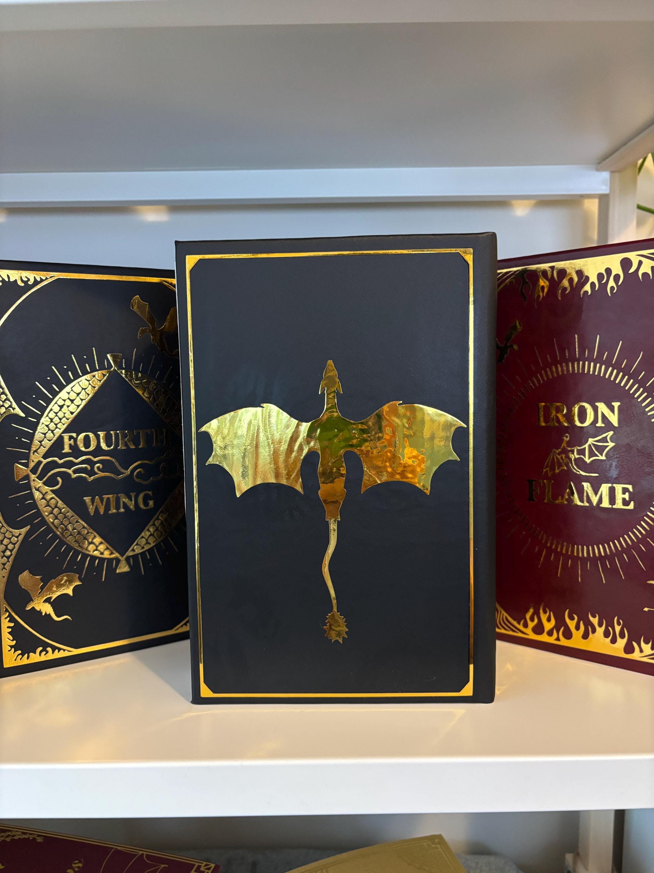 Onyx Storm Book Cover Design PNG File, Cover Art, Vinyl Design, Book ...