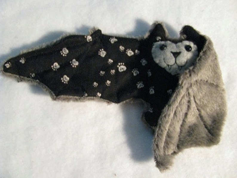 White Paw Prints on Gray Faux Fur Bat Coffee Cozy Cup Sleeve - Etsy