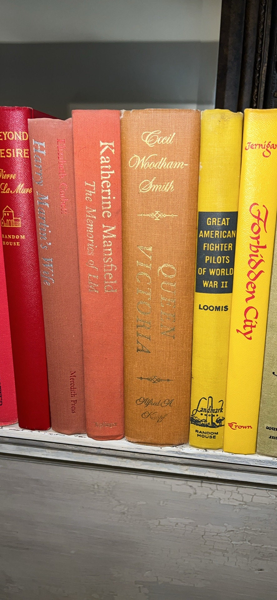 Vintage Books in Shades of the Rainbow - Etsy