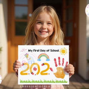 PRINTABLE First Day of School Handprint Craft, Back to School Handprint ...