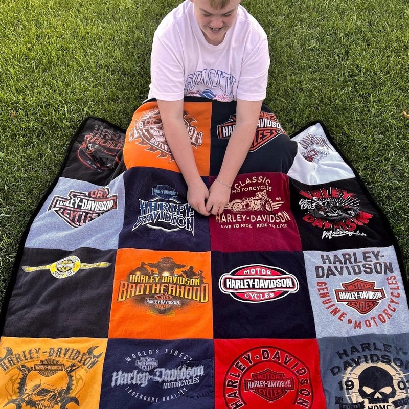 Custom Upcycle Band Tee - Etsy