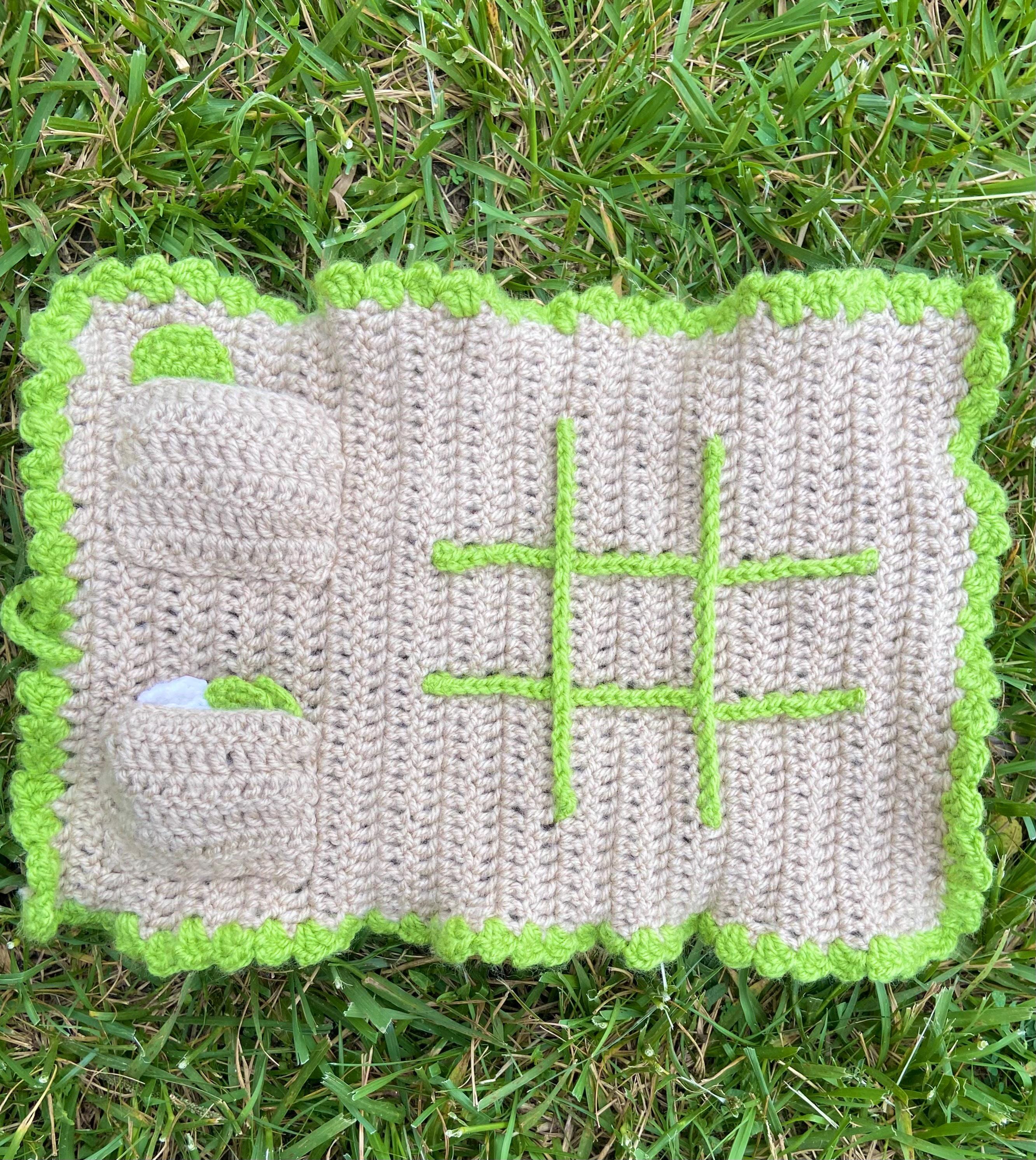 Roll-up Crochet Tic-tac-toe Noughts and Crosses Set With Flowers and ...