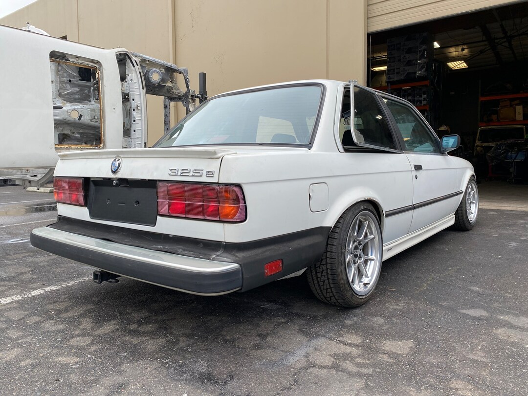 BMW E30 & M3 License Plate Filler Early 1982-1987 - Etsy Australia