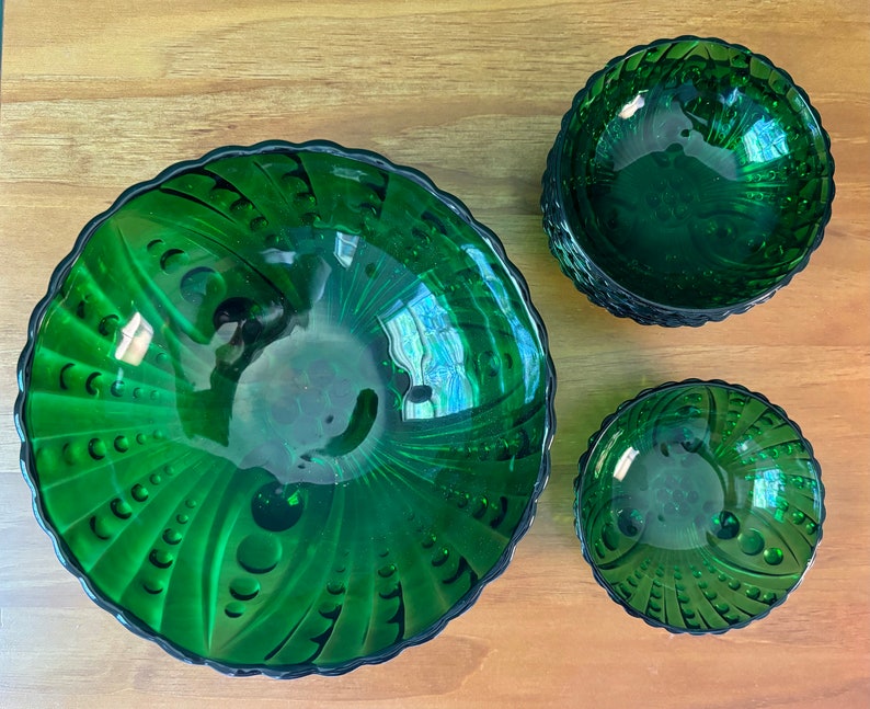 Anchor Hocking Hobnail Swirl in Emerald Green Bowl Set / Vintage ...