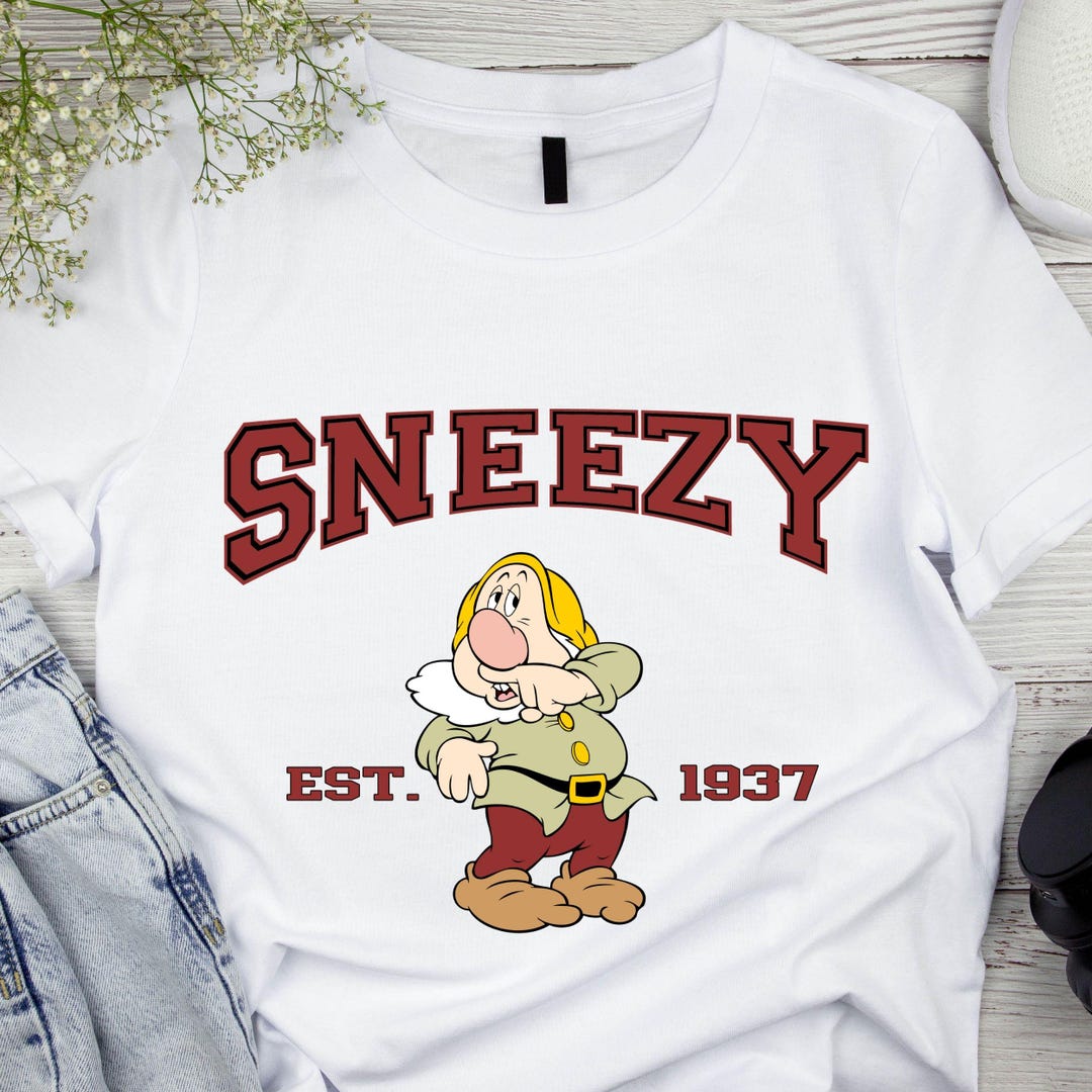 Sneezy 7 Dwarfs Png, Snow White Png, Seven Dwarfs Png, Birthday Squad ...