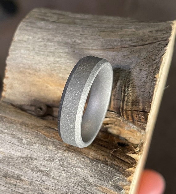 Etsy titanium wedding bands store