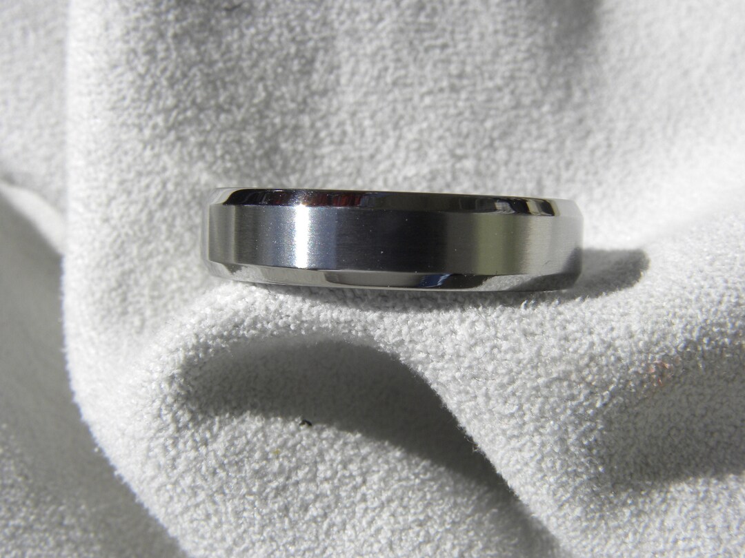 Beveled Edge Titanium Ring, Satin Polished Finish, Wedding Band - Etsy