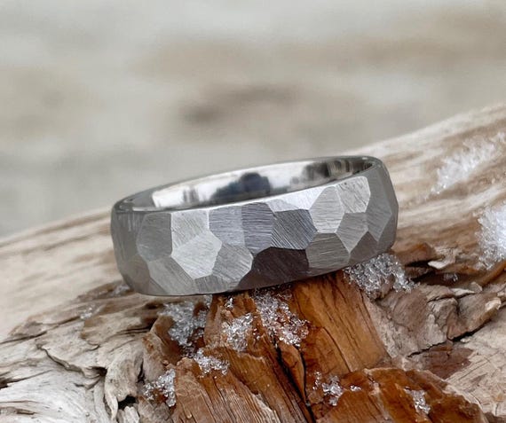 Faceted wedding band store