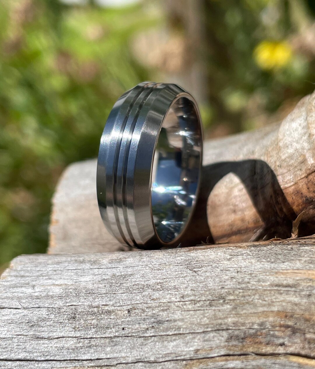 Big Bevel Edge Titanium Band, Groove Cuts, Men's Wedding Ring - Etsy