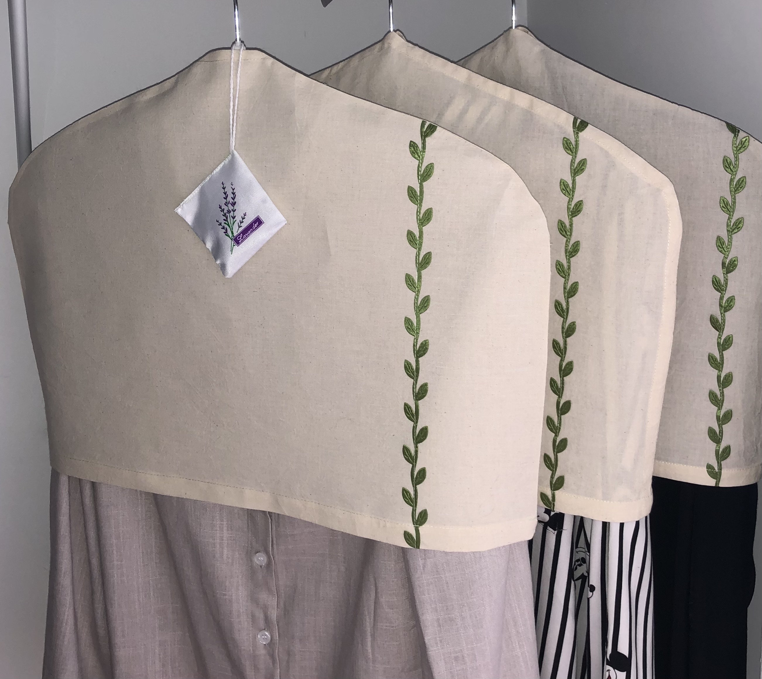 Cotton Garment Shoulder Cover With Lavender Breathable Clothes Covers ...