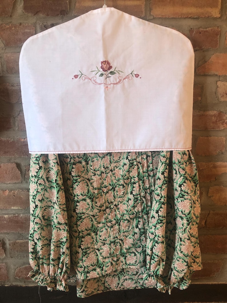 Cotton Garment Shoulder Cover With Lavender Breathable Clothes Covers ...