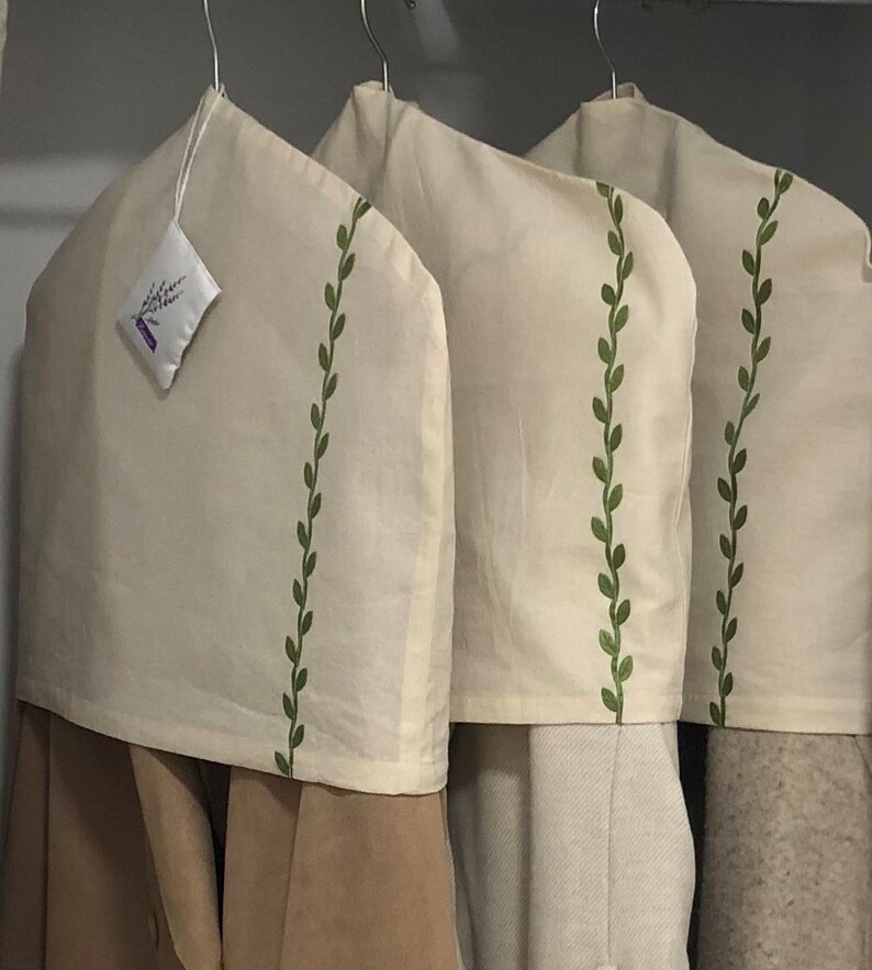 Cotton Garment Shoulder Cover With Lavender Breathable Clothes Covers ...