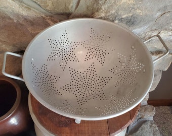 Vintage Metal Colander With Star Cutouts Aluminum Colander Rustic ...