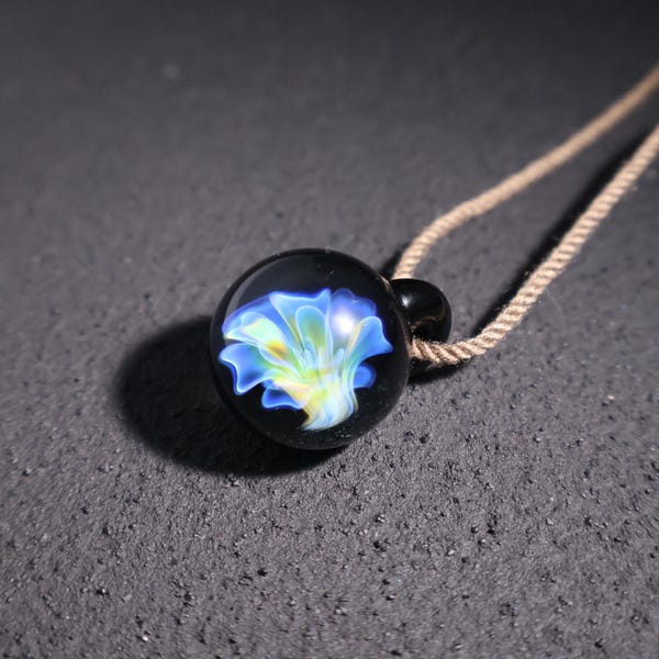 Romantic Pendant - Etsy