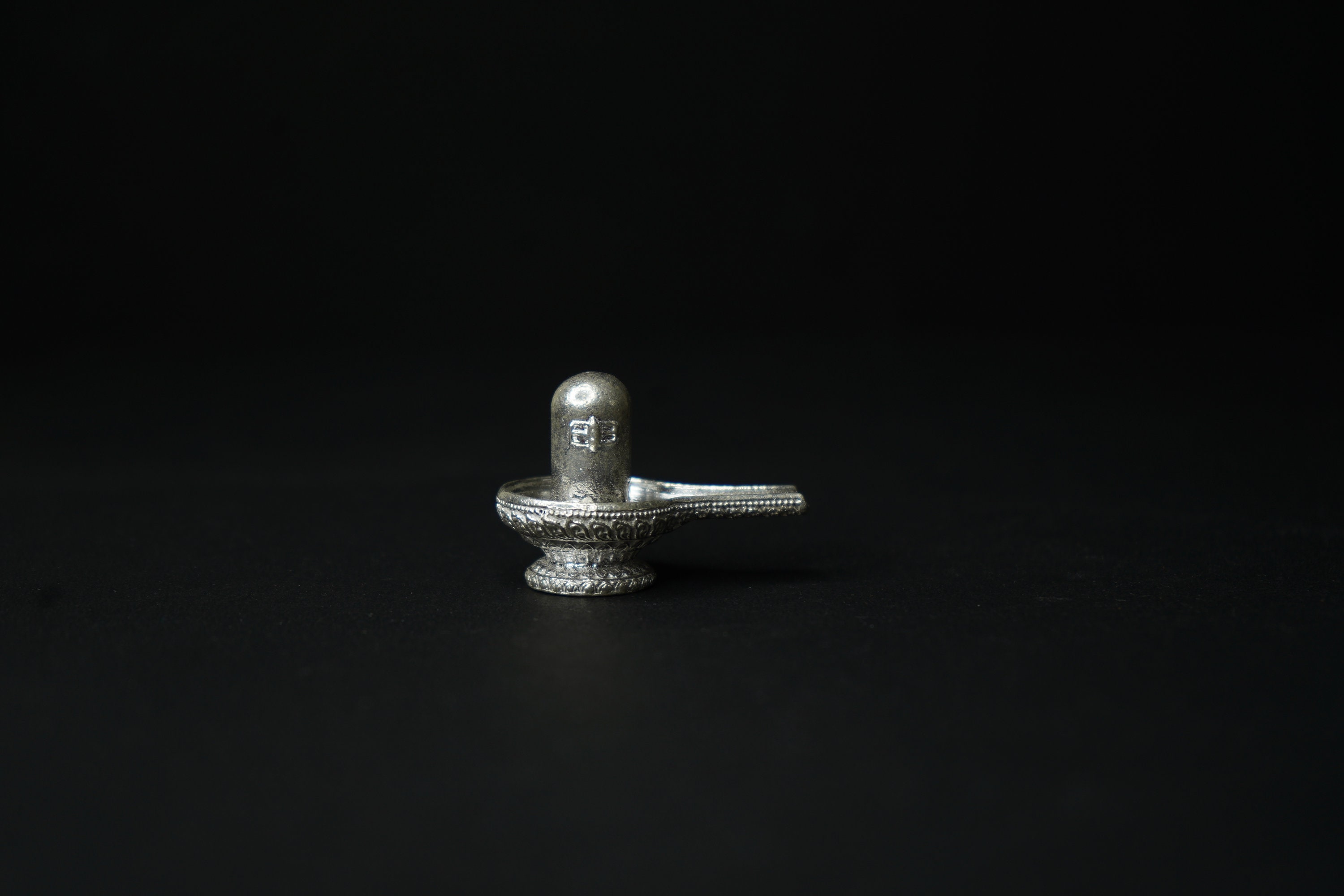 Pure Silver Shivaling Idol, Lord Shiva Lingam Idol Pure Silver Statue ...