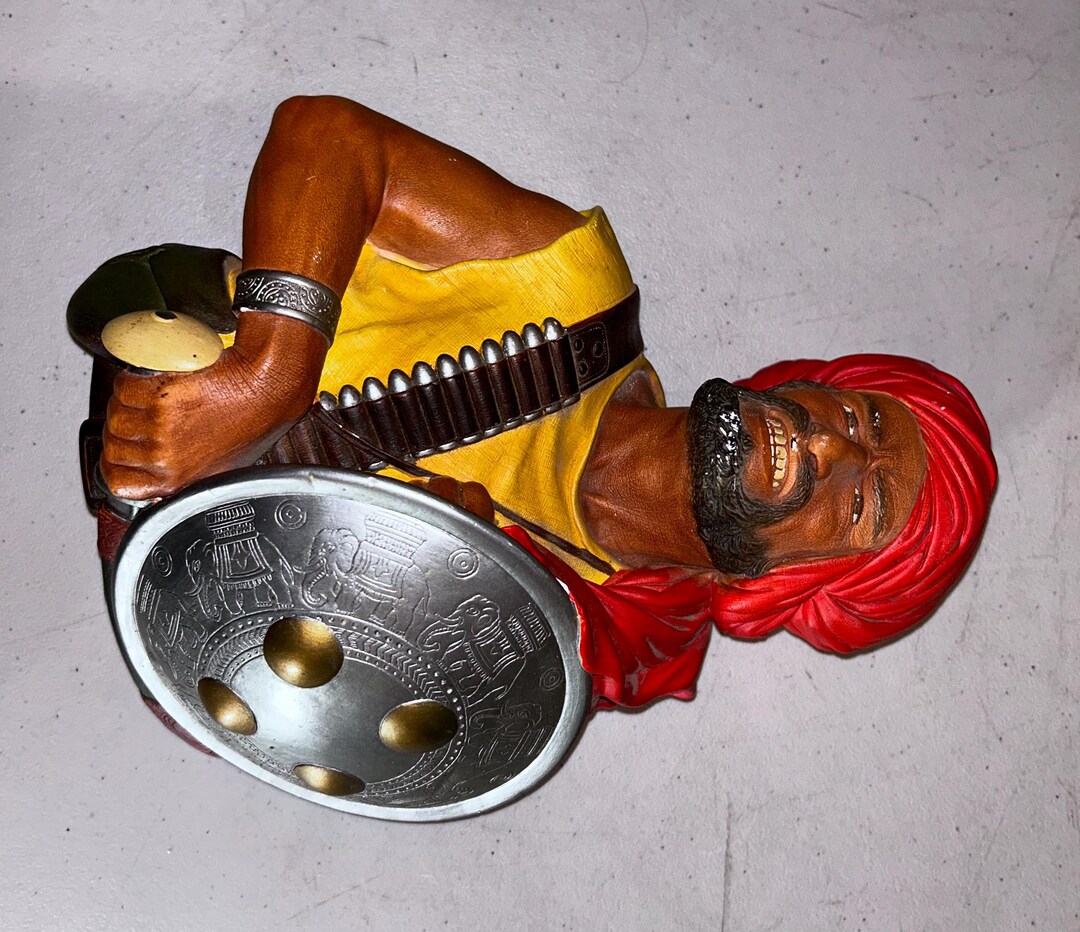 1967 Bossons Chalkware Head Pathan Warrior Wall Plaque Made England 10. ...