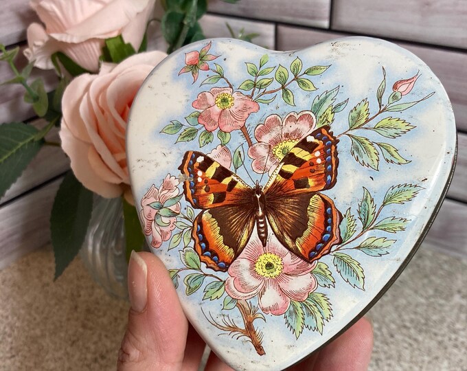 Vintage Daher Tin Container With Lid Small Heart Shaped Butterfly ...