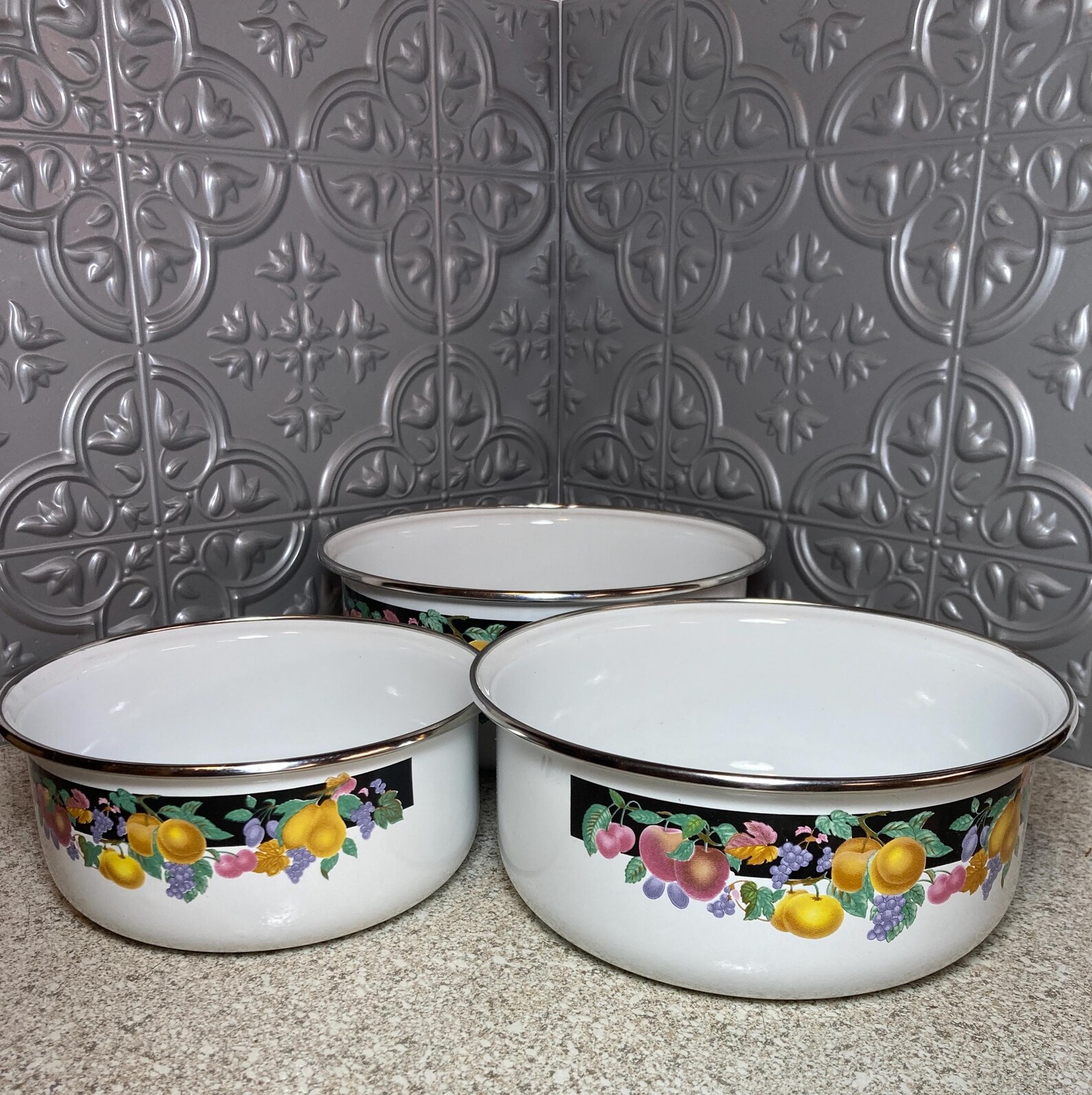 Vintage Enamelware Metal Nesting Bowls With Colorful Fruit Retro ...