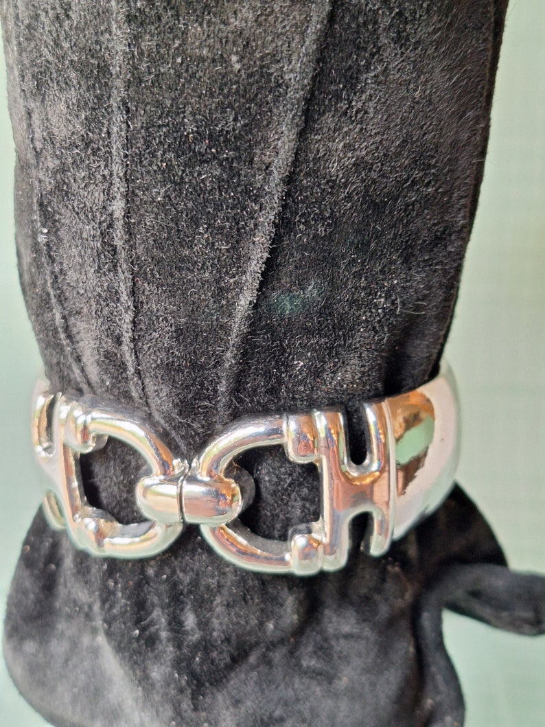 Vintage 1970s Silver-plated Metal Magnetic Hinged Cuff Clamp Bracelet ...