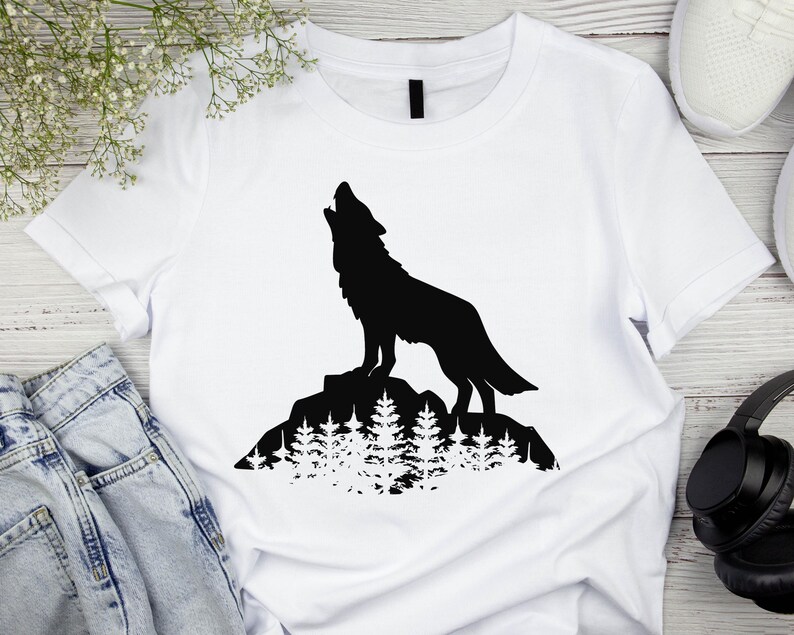 Wolf With Tree SVG Cut Files for Cricut, Wolf Silhouette SVG, Wolves ...