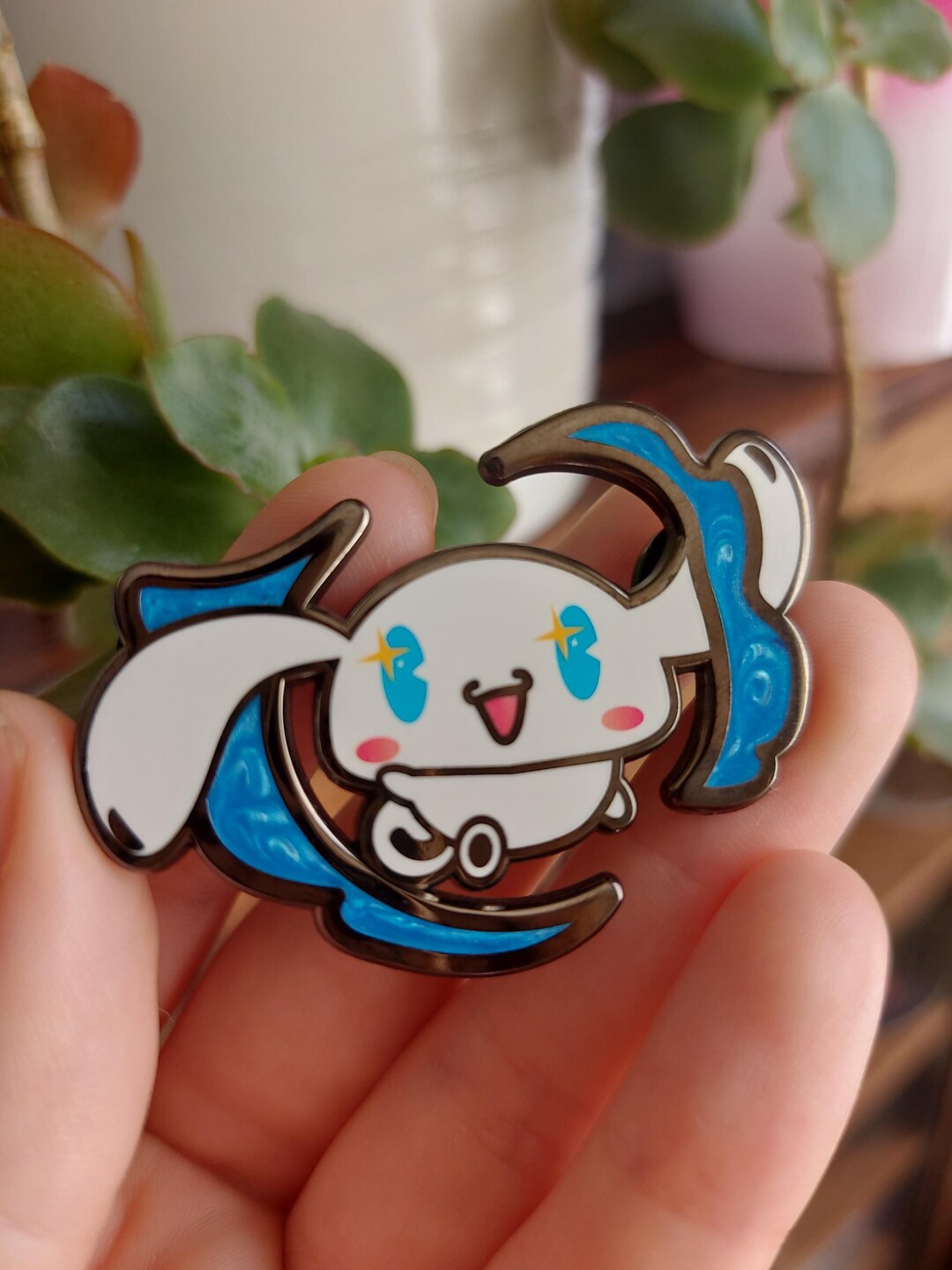 Sanrio Enamel Pins, Cinnamoroll, Pompompurin, Kuromi, Shiny Color ...