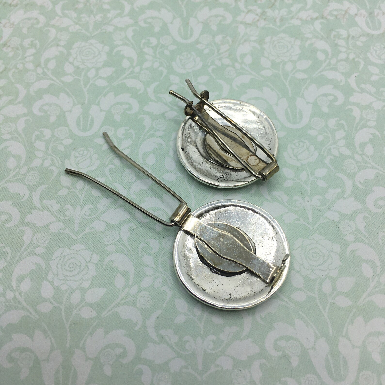 Embossed Silver Metal Barrettes Round Engraved Unique Hair Clips Sturdy ...