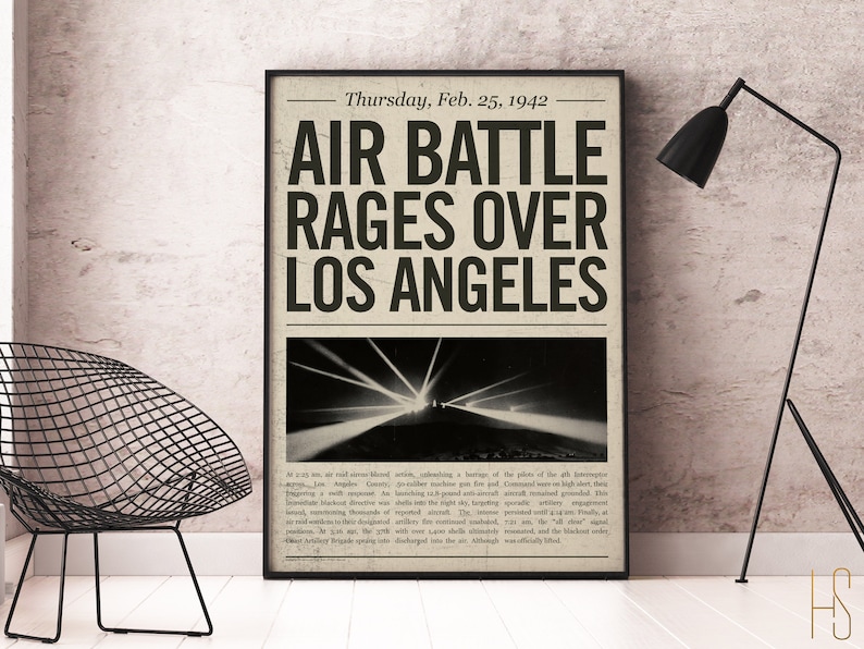 UFO Air Battle Over Los Angeles - Vintage Newspaper Print (digital ...