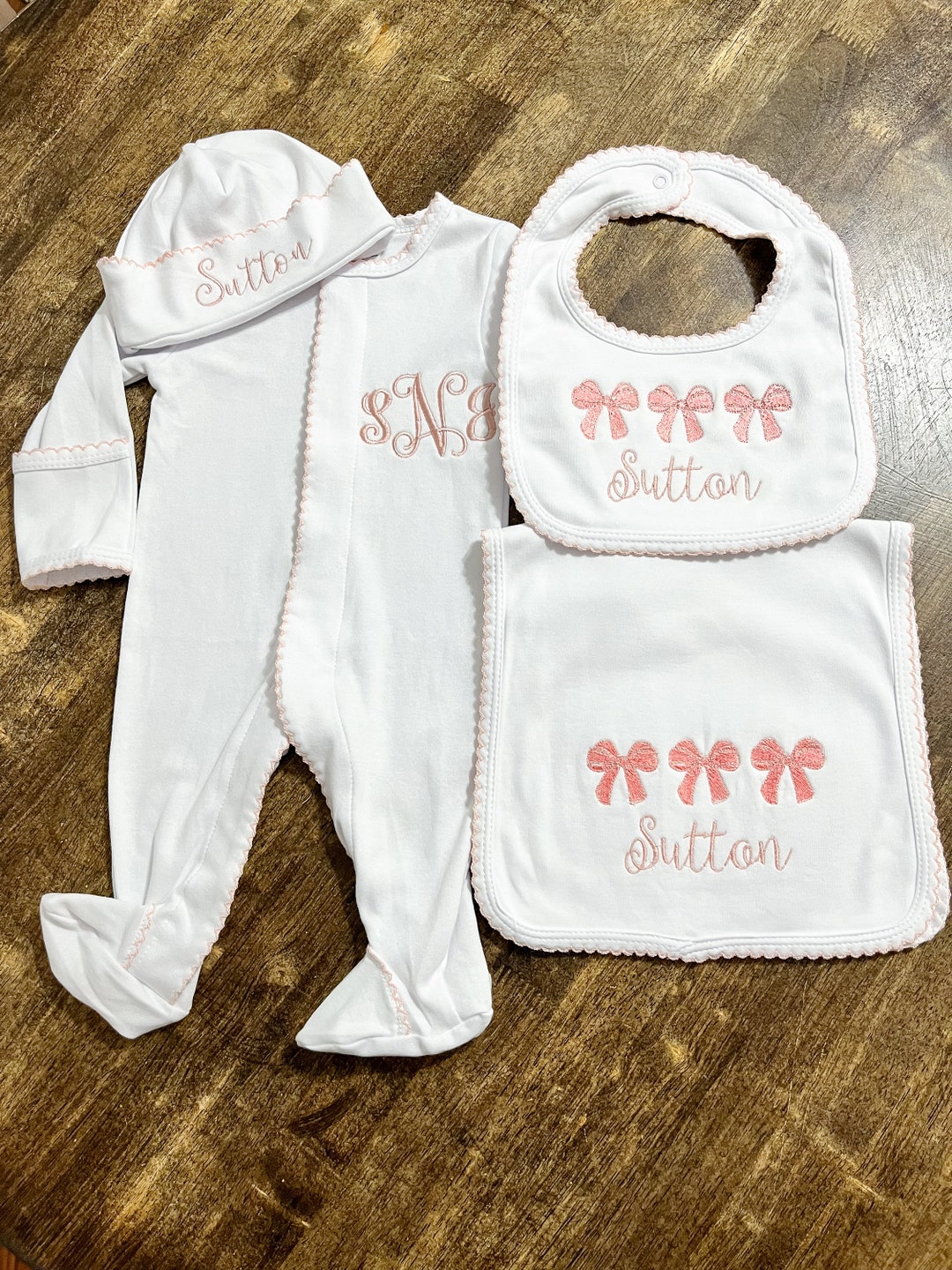 Personalized Embroidered Baby Bundle// Embroidered Baby Girl Bundle ...