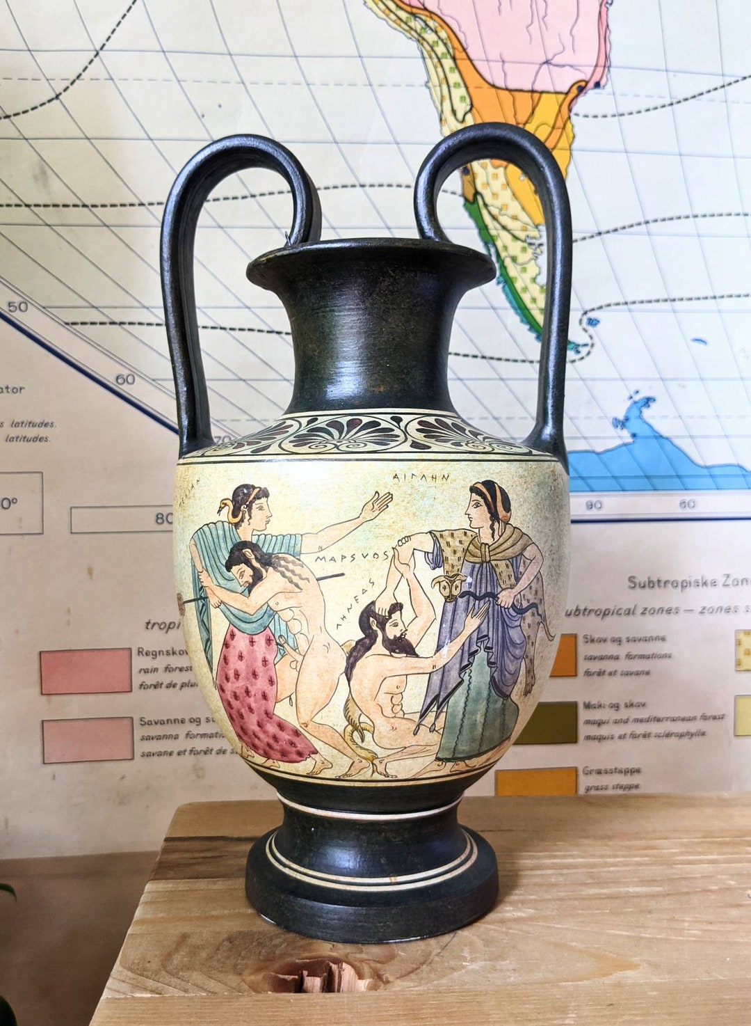 Griechische Amphore Reproduktion Menaden und Satyres Attic Period ...