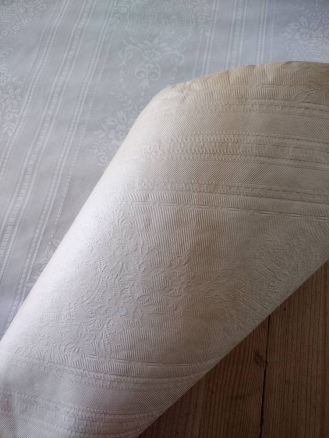 White Wallpaper Classic Victorian Vintage Paintable Roll - Etsy