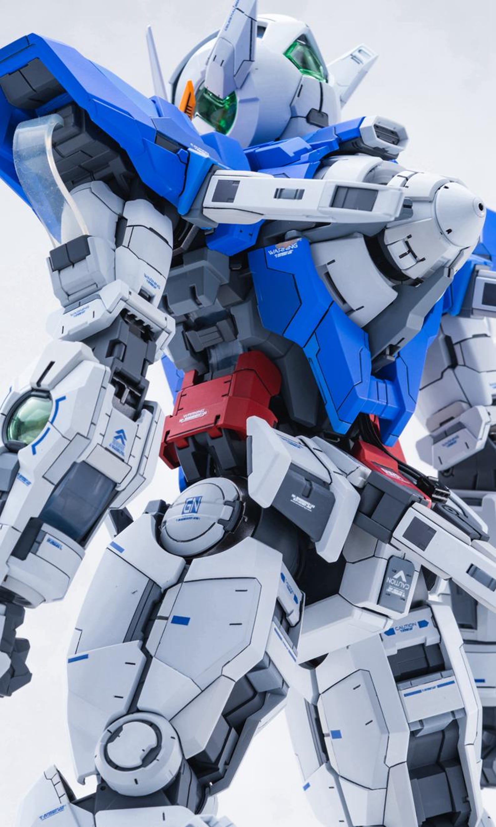 Bandai Perfect Grade PG 1/60 Exia Gundam LED Lightning Mode + Resin Kit ...