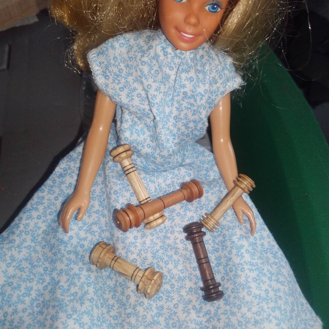 Mini-medieval Style Thread Bobbins, by Sistermaide (#BME919) - Etsy
