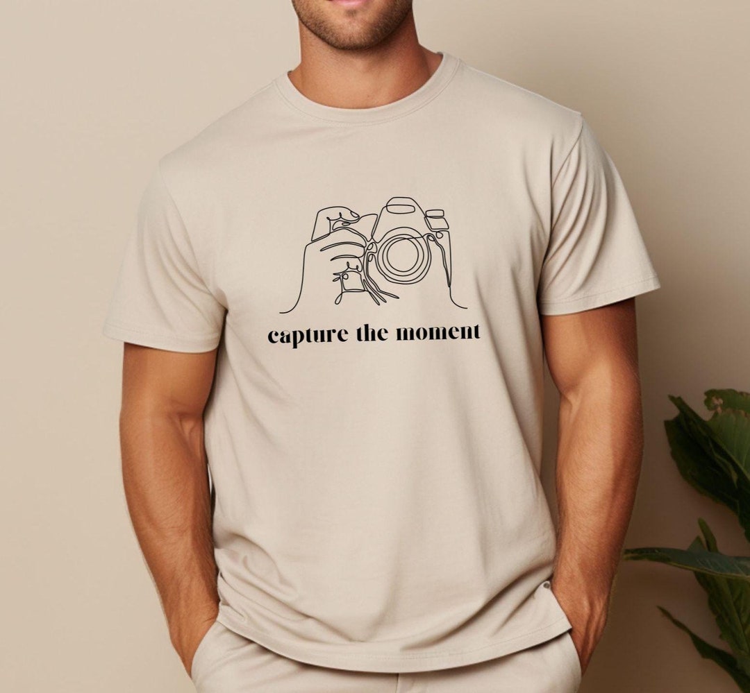 Photographer Tshirt, Gift for Photographer, Camara Lover, Artist Gift ...