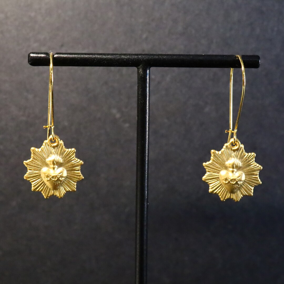 Sacred Heart Gold Earrings, Sacred Heart Jewelry, Spiritual Earrings ...
