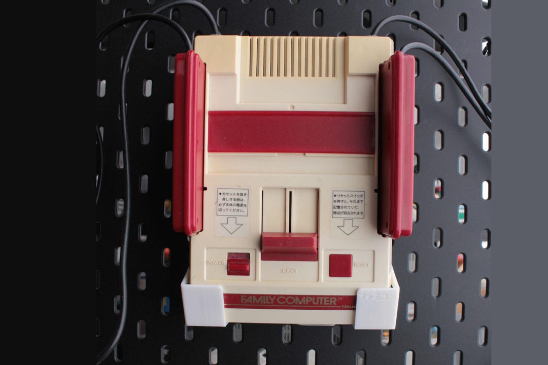 Famicom Wall Mount 3D Printed for Nintendo Family Computer HVC-002 - Etsy