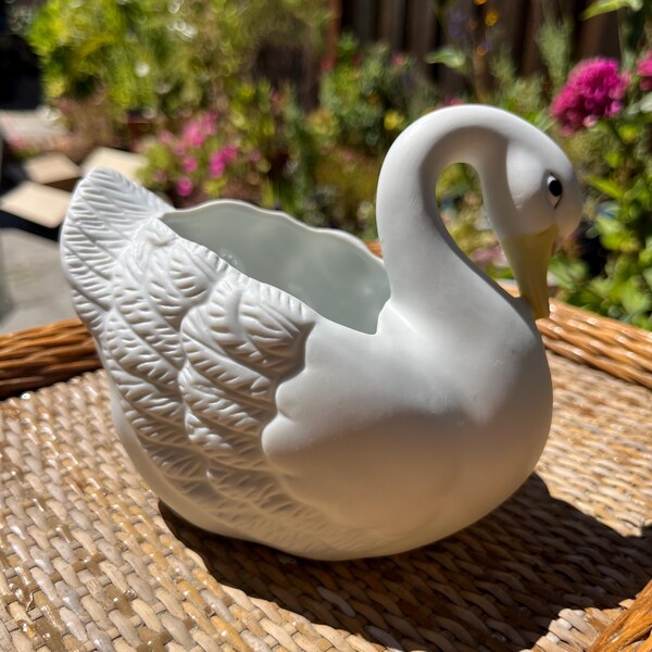 Swan Plant Pot - Etsy Canada